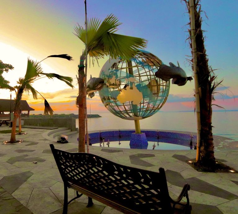 Malalayang Beach Walk – Wonderful Manado