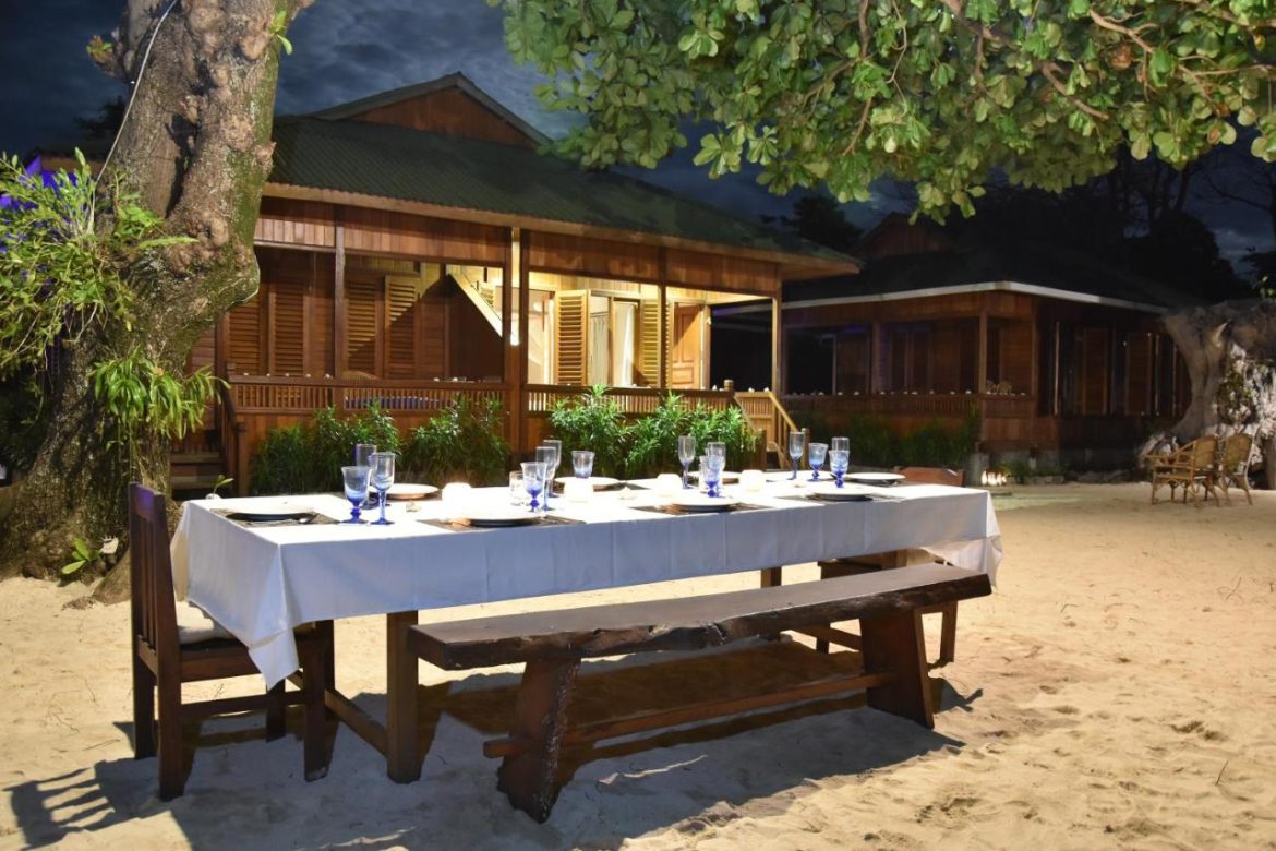 Bobocha Siladen: Resort Dengan Pesona Alam Bawah Laut yang Menakjubkan ...