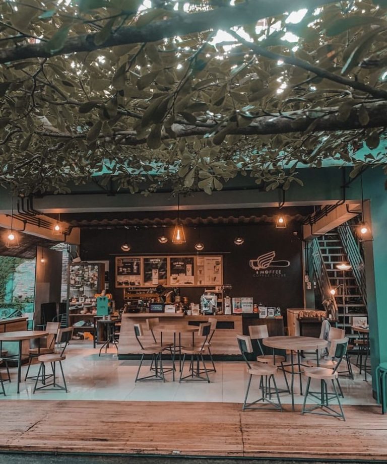 Moffee Coffee Store, Kedai Kopi Dengan Konsep Taman – Wonderful Manado